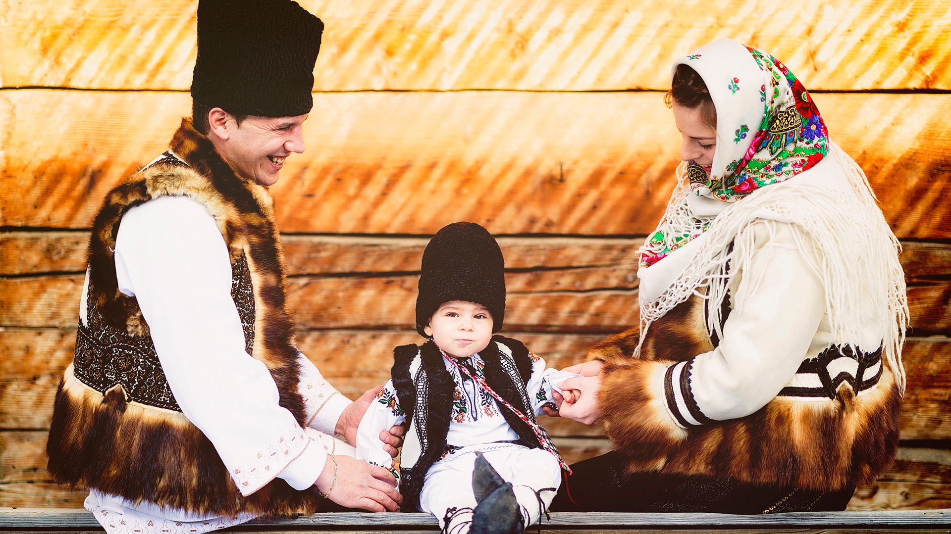 Expoziția „Chipul satului românesc”, un proiect Basilica.ro - Ορθοδοξία ...