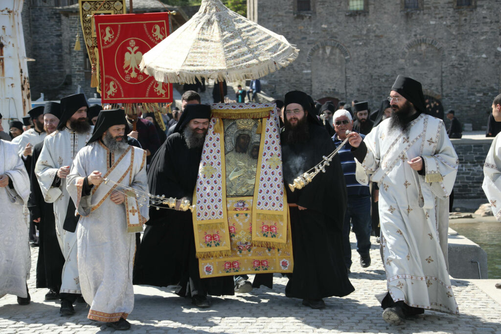 Λιτάνευση Εικόνος Παναγίας της Βηματάρισσας στην ΙΜΜ Βατοπαιδίου ...