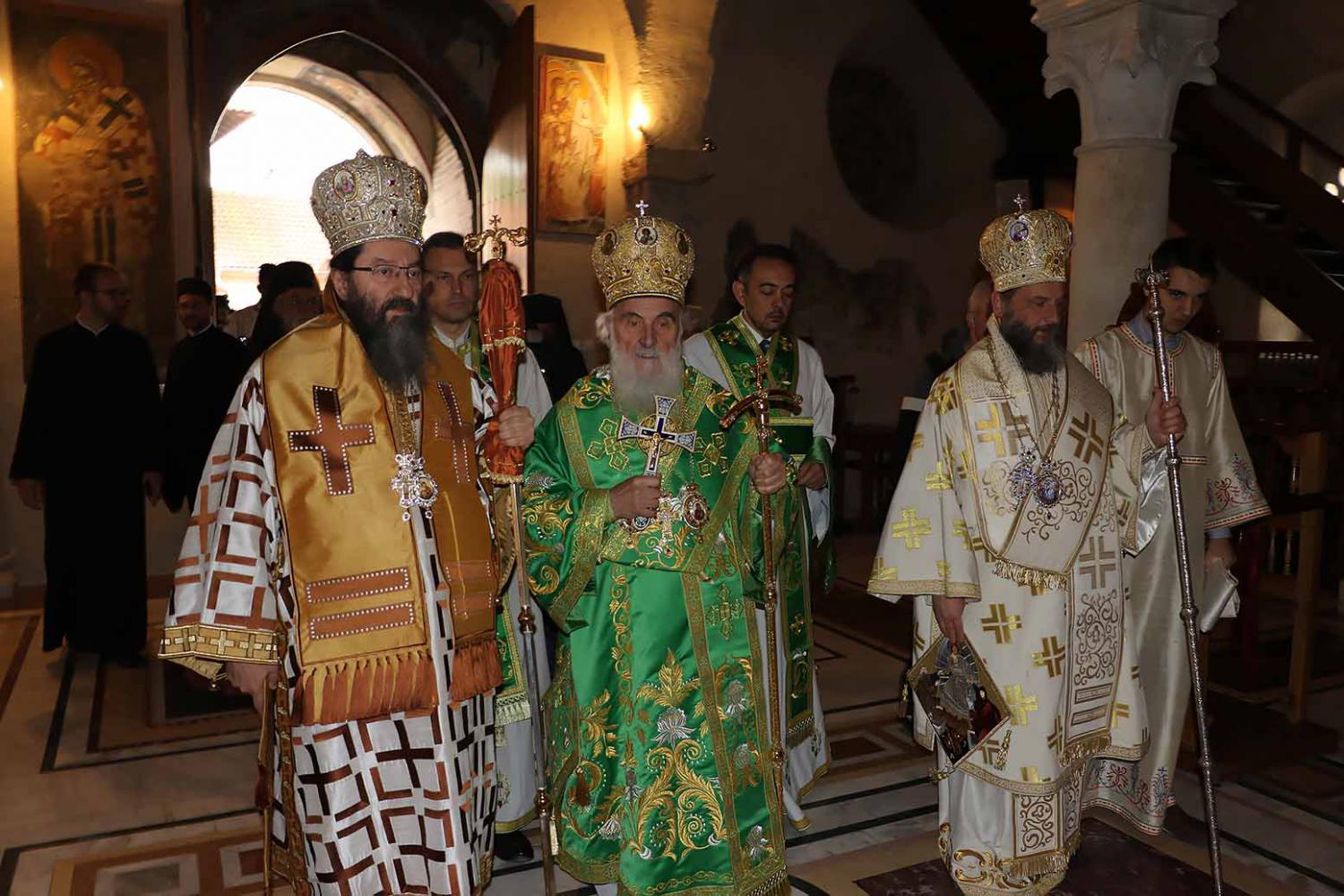 The Holy Assembly of Bishops opened prayerfully in Zica - Ορθοδοξία ...