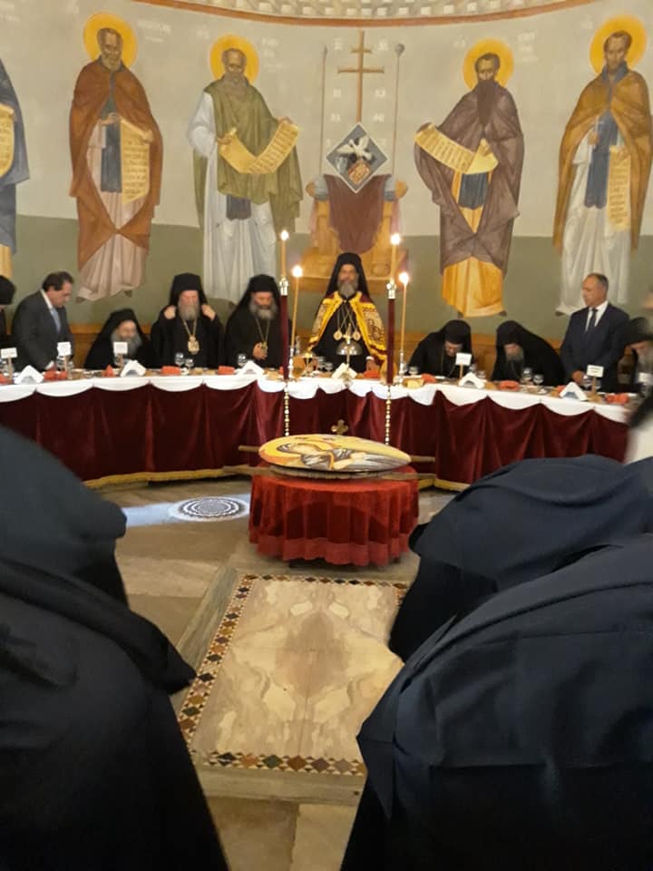 Η πανηγυρική Τράπεζα στην Ι.Μ. Ιβήρων - Ορθοδοξία News Agency