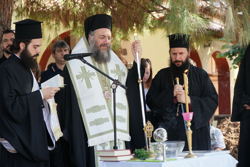 Θεμελίωση Πνευματικού Κέντρου στην Αγία Κυριακή Τρικάλων - Ορθοδοξία ...