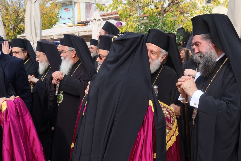 Ο Σύρου Δωρόθεος στην Ενθρόνιση του Μητροπολίτου Καλαβρύτων - Ορθοδοξία ...
