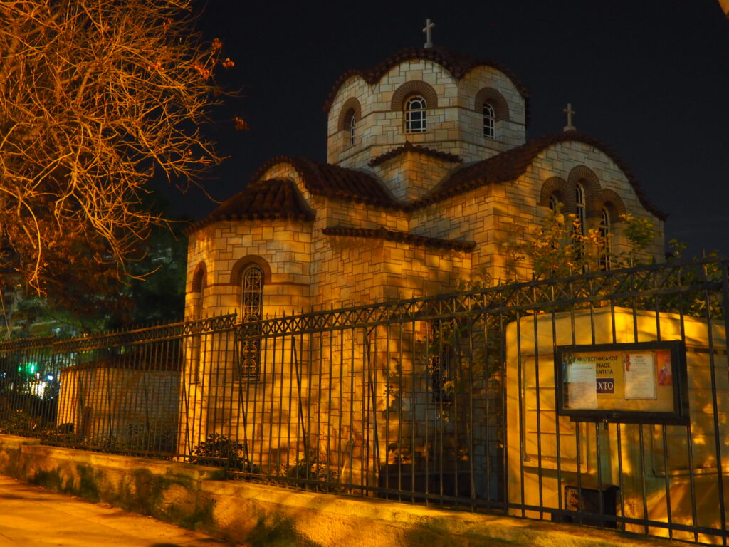 Στο Ιερό Παρεκκλήσιο του Αγ. Αντίπα στο Γουδή η σορός του π. Γεωργίου ...