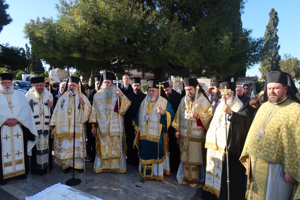 Μνημόσυνο για τα 12 χρόνια από την κοίμηση του Αρχιεπισκόπου ...