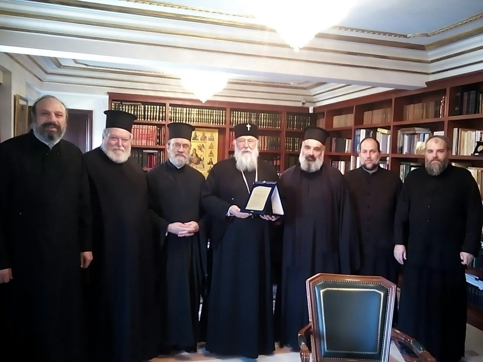 "Οι καιροί απαιτούν ενότητα Επισκόπων και ιερέων" - Ορθοδοξία News Agency
