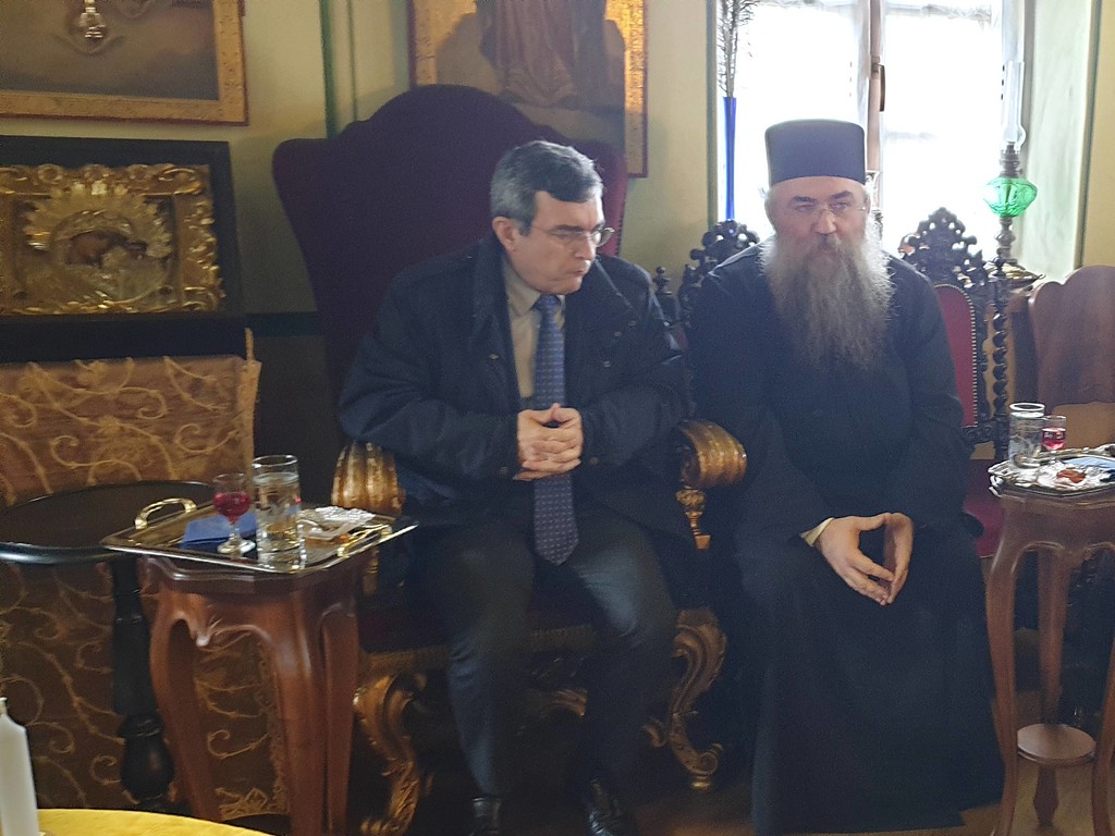 Ο Υφυπ. Προστασίας Πολίτη στο αντιπροσωπείο της Ι.Μ. Εσφιγμένου ...