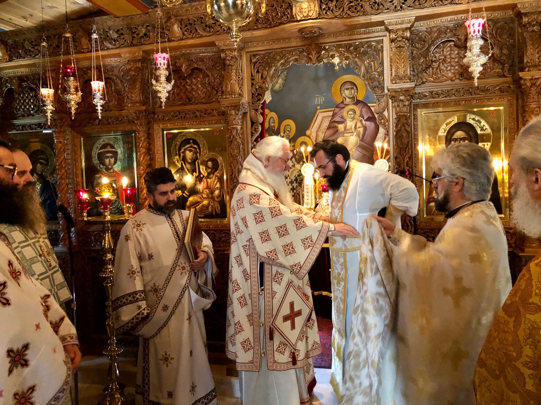 Χειροτονία Πρεσβυτέρου στην Ι.Μ. Αγίου Γεωργίου Μαυρομματίου ...
