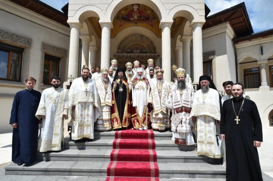 Mesaj de felicitare adresat de către ÎPS Părinte Mitropolit Petru, Preasfințitului Episcop ...