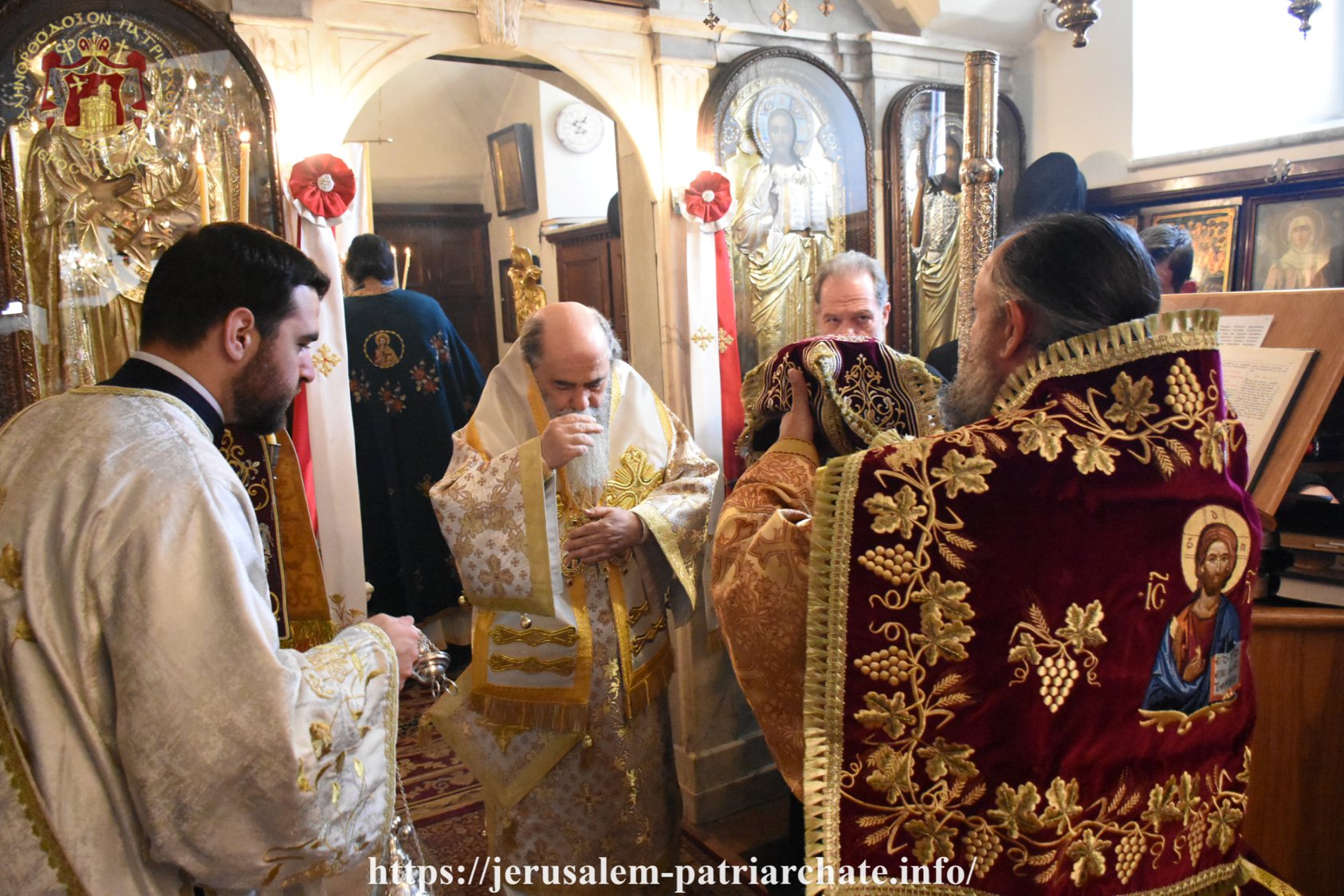 Των Αγίων Κωνσταντίνου και Ελένης στο Πατριαρχείο Ιεροσολύμων (ΒΙΝΤΕΟ ...