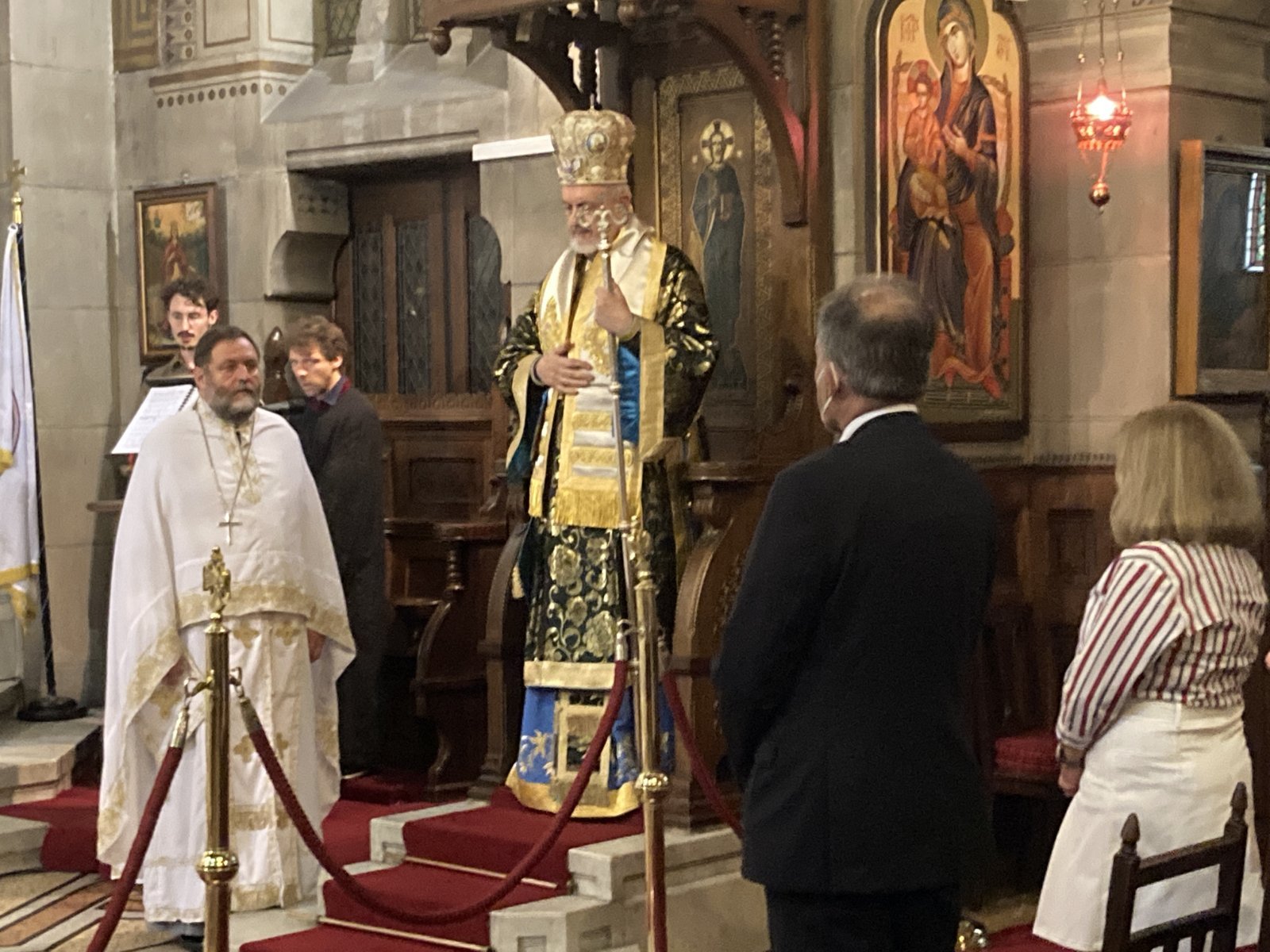 ΠΑΡΙΣΙ: Η Κοίμηση της Θεοτόκου στην Πόλη του Φωτός - Ορθοδοξία News Agency