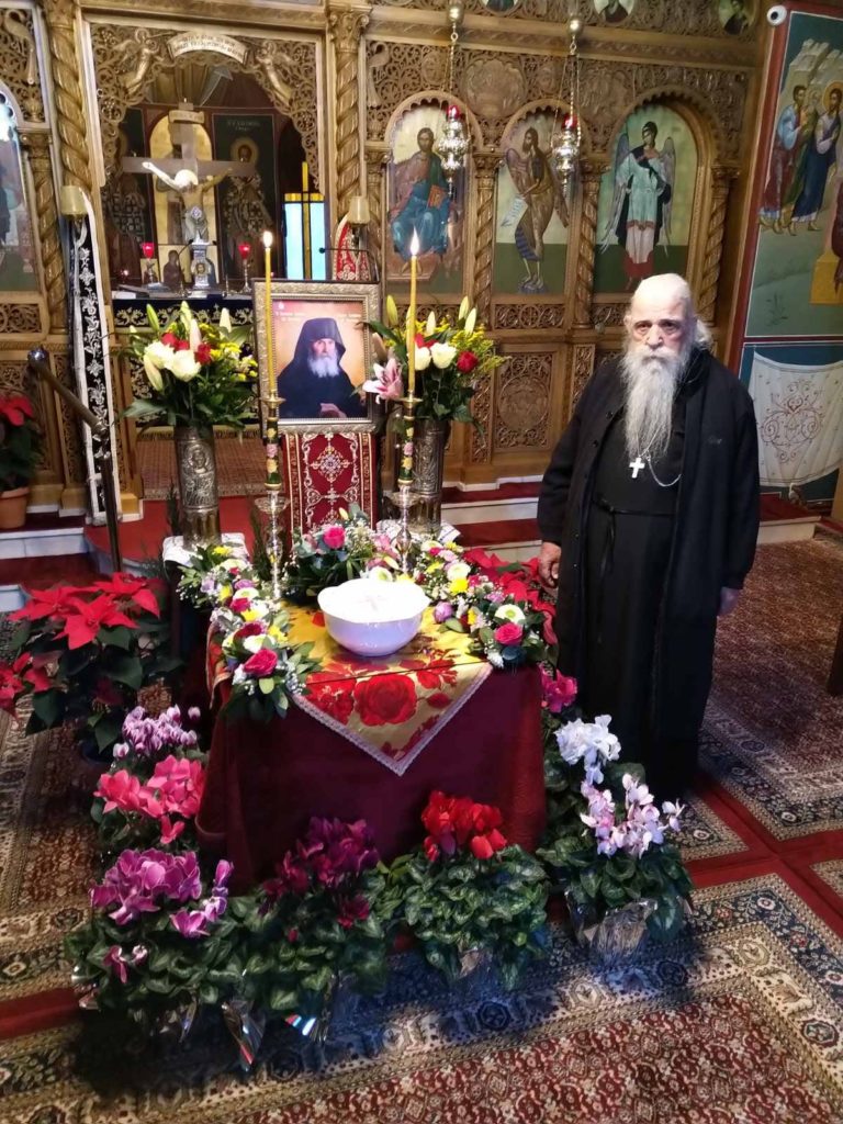 Μνημόσυνο του γέροντα Εφραίμ της Αριζόνας από τον π. Στ. Αναγνωστόπουλο ...