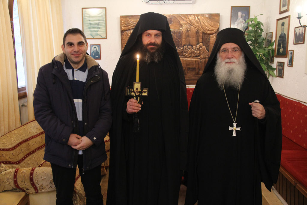 Δυο νέες μοναχικές κουρές στο Τρίκορφο Φωκίδος - Ορθοδοξία News Agency