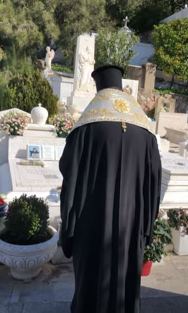 Ο Μητροπολίτης Πειραιώς υπηρέτησε με αφοσίωση τον μακαριστό Χριστόδουλο ...