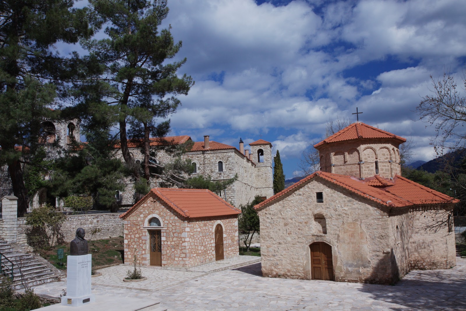 Θεία Λειτουργία στην Αγία Λαύρα και η κήρυξη της Επανάστασης ...