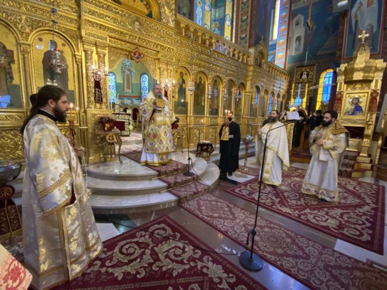 "Ο Άγιος Νικόλαος Πλανάς λαμπρύνει με το παράδειγμά του" - Ορθοδοξία ...