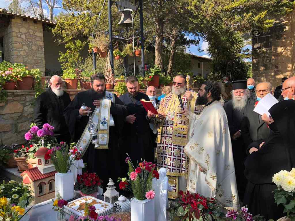 Τρίμηνο Μνημόσυνο της Καθηγουμένης της Ιεράς Μονής Αχερά - Ορθοδοξία ...
