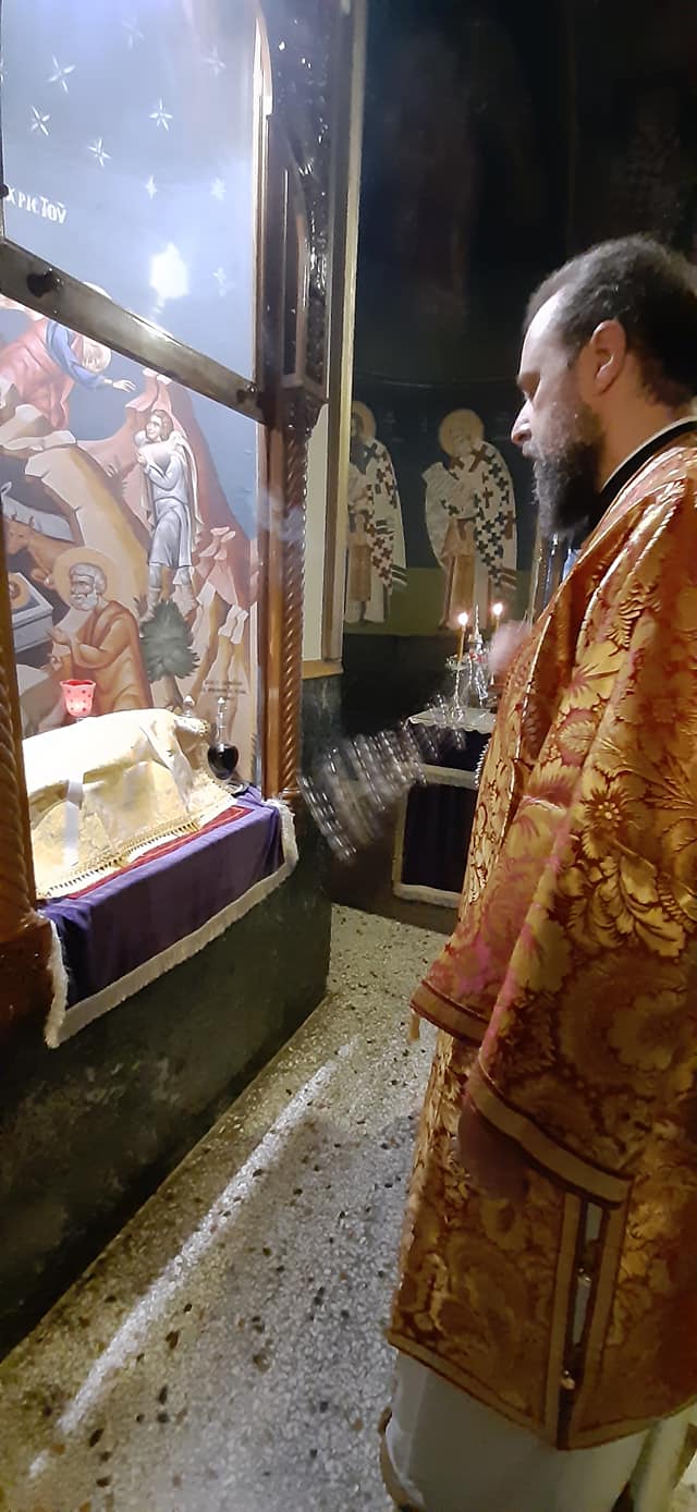 Ο Επίσκοπος Ωρεών στην Κυριακάτικη Θεία Λειτουργία (ΦΩΤΟ) - Ορθοδοξία ...
