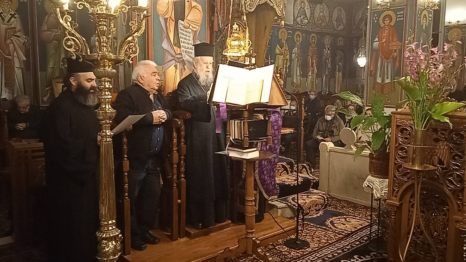 Ο Όρθρος της Μεγάλης Τετάρτης στην Αγία Τριάδα Κύμης - Ορθοδοξία News ...