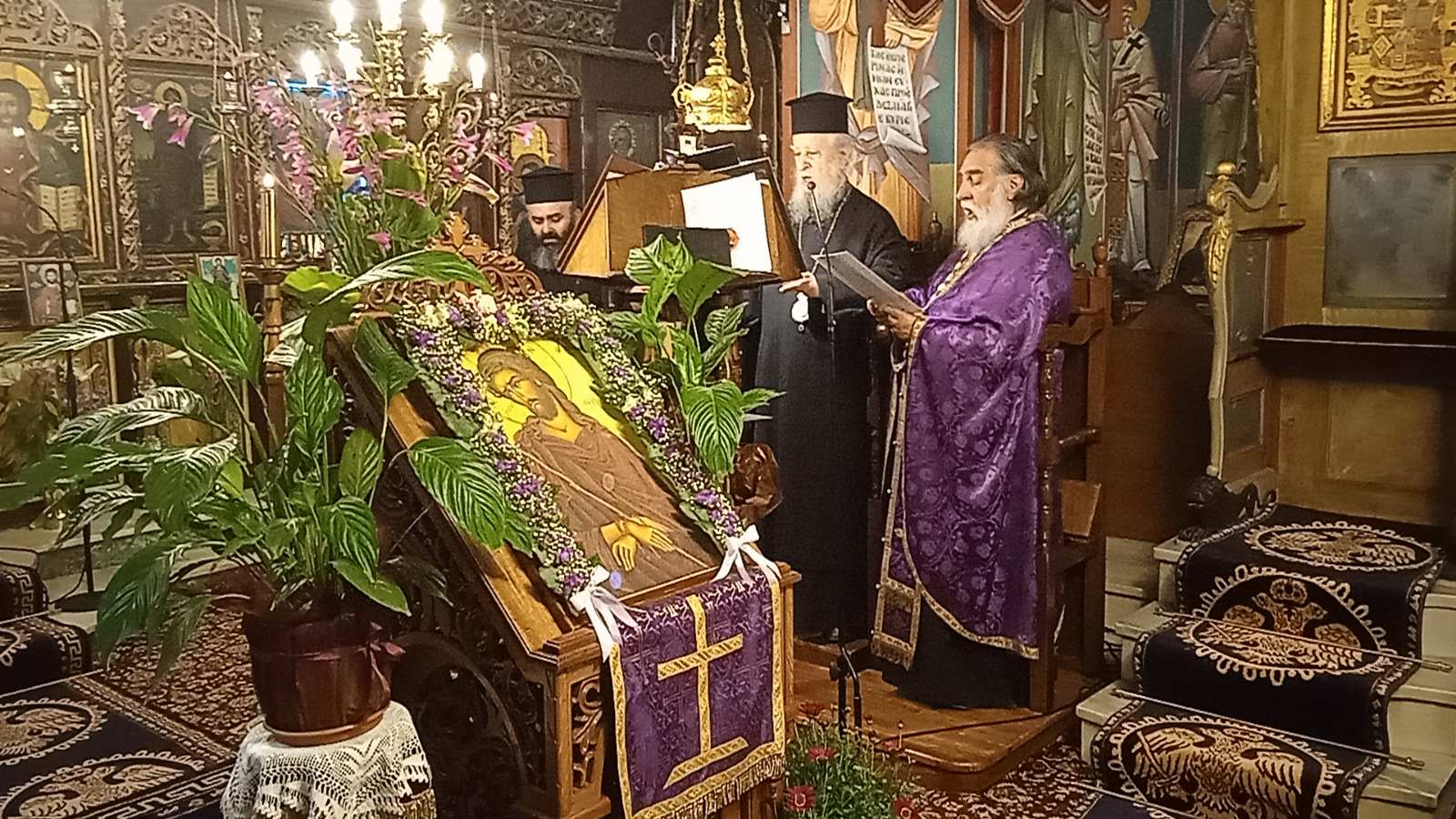 Ο Όρθρος της Μεγάλης Τετάρτης στην Αγία Τριάδα Κύμης - Ορθοδοξία News ...