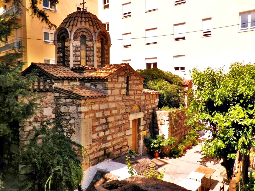 Τσόχα 39: Οι Άγιοι Πάντες που "πνίγηκαν" στις πολυκατοικίες - Ορθοδοξία ...