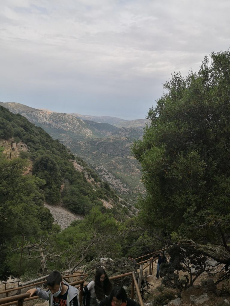 Το σπήλαιο της Αγίας Φωτεινής στο Ηράκλειο Κρήτης - Ορθοδοξία News Agency