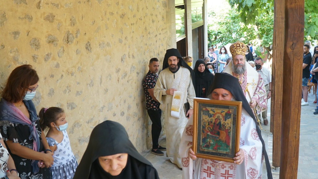 Το "Πάσχα του Καλοκαιριού" στην Ιερά Μονή του Κορμπόβου - Ορθοδοξία ...