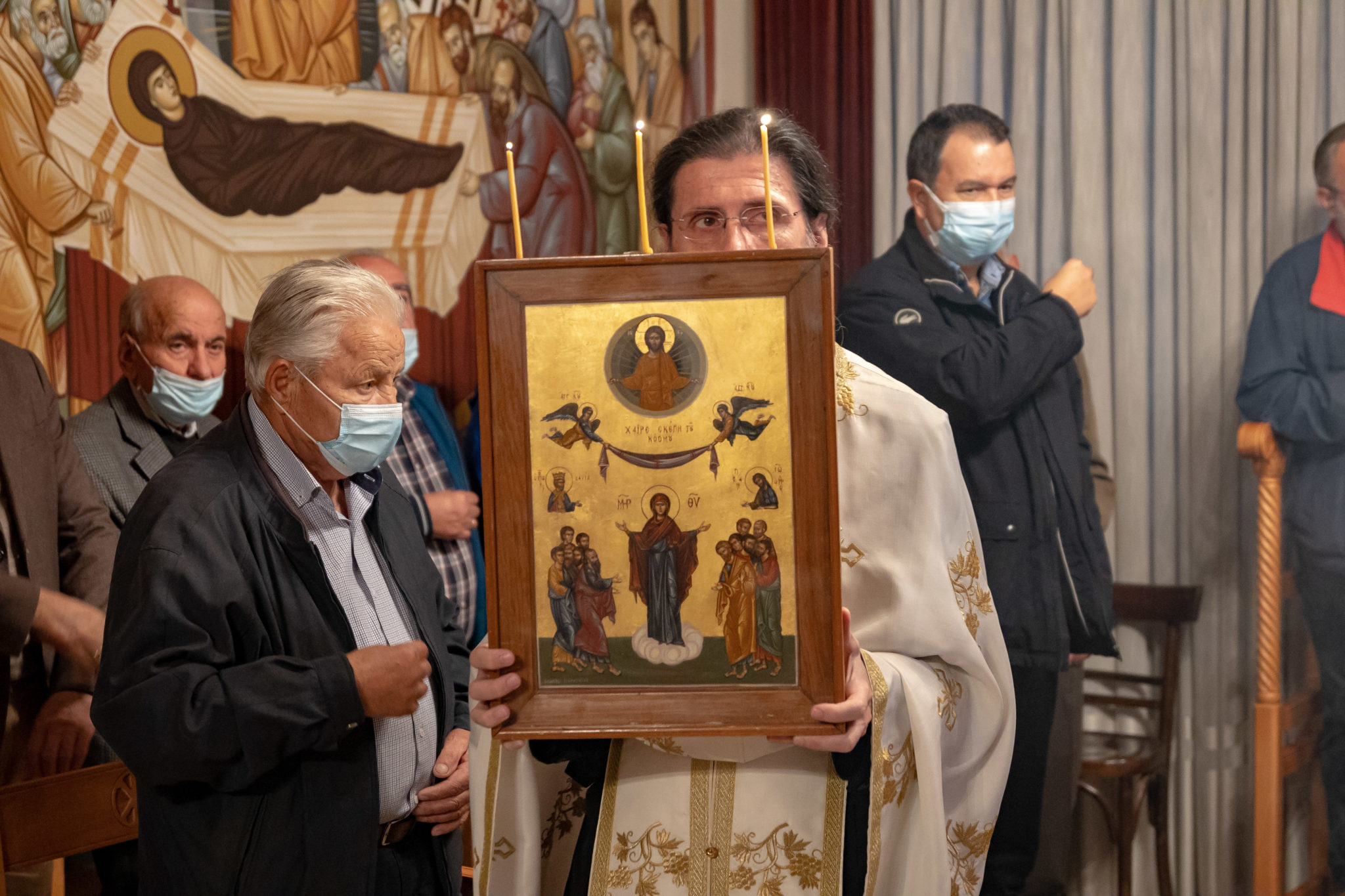 Πανηγυρικός Εσπερινός στην Αγία Σκέπη του ξενώνα φιλοξενίας ασυνόδευτων ...