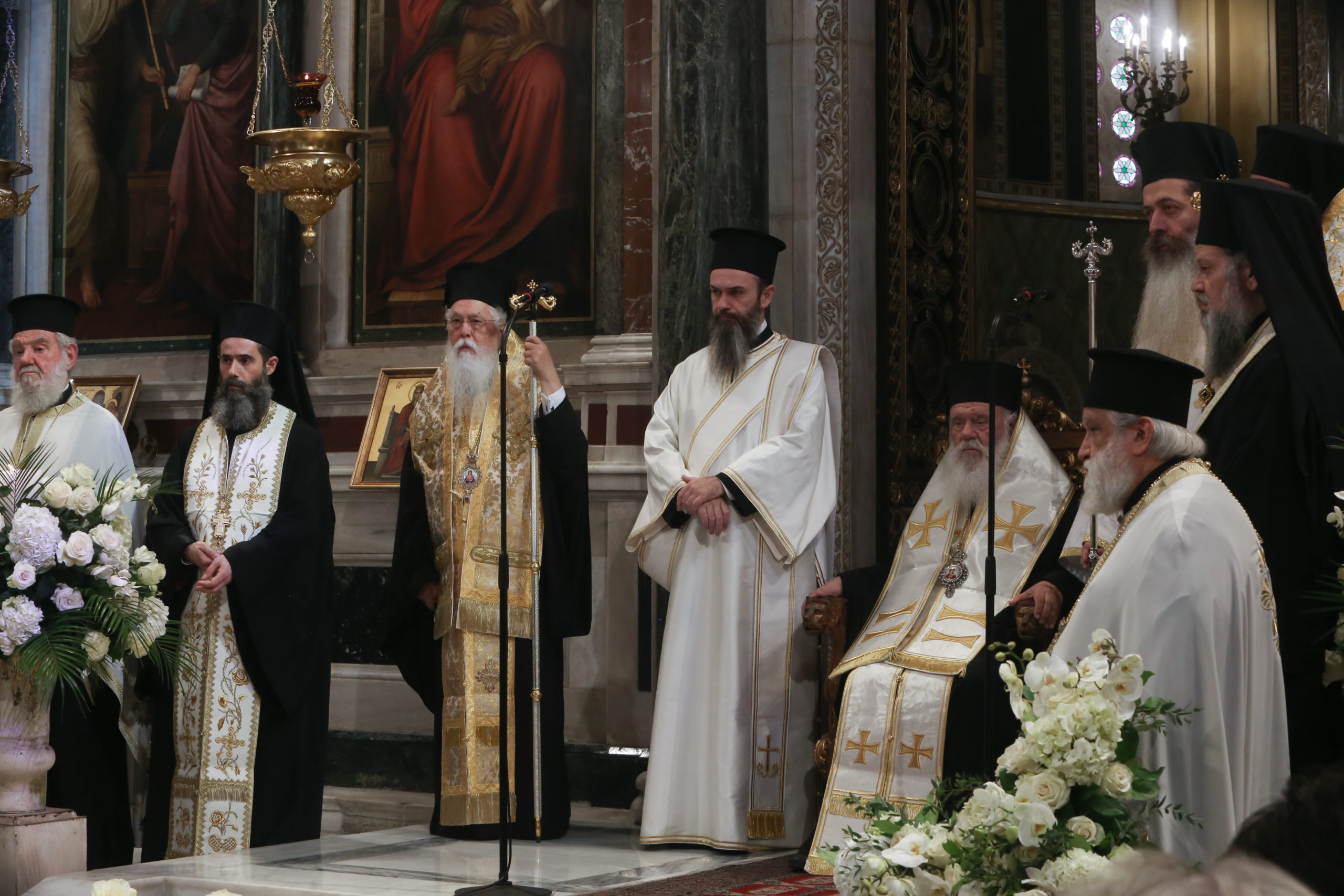 Ο Αρχιεπίσκοπος στην Εξόδιο Ακολουθία της Φώφης Γεννηματά - Ορθοδοξία ...