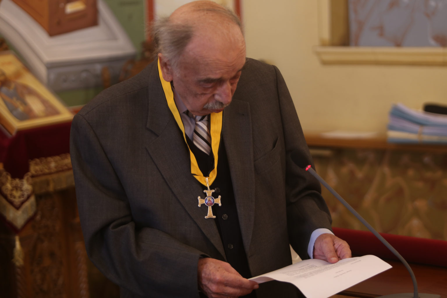 Η Ιερά Σύνοδος τίμησε τον θεολόγο Δημήτρη Μαυρόπουλο - Ορθοδοξία News ...