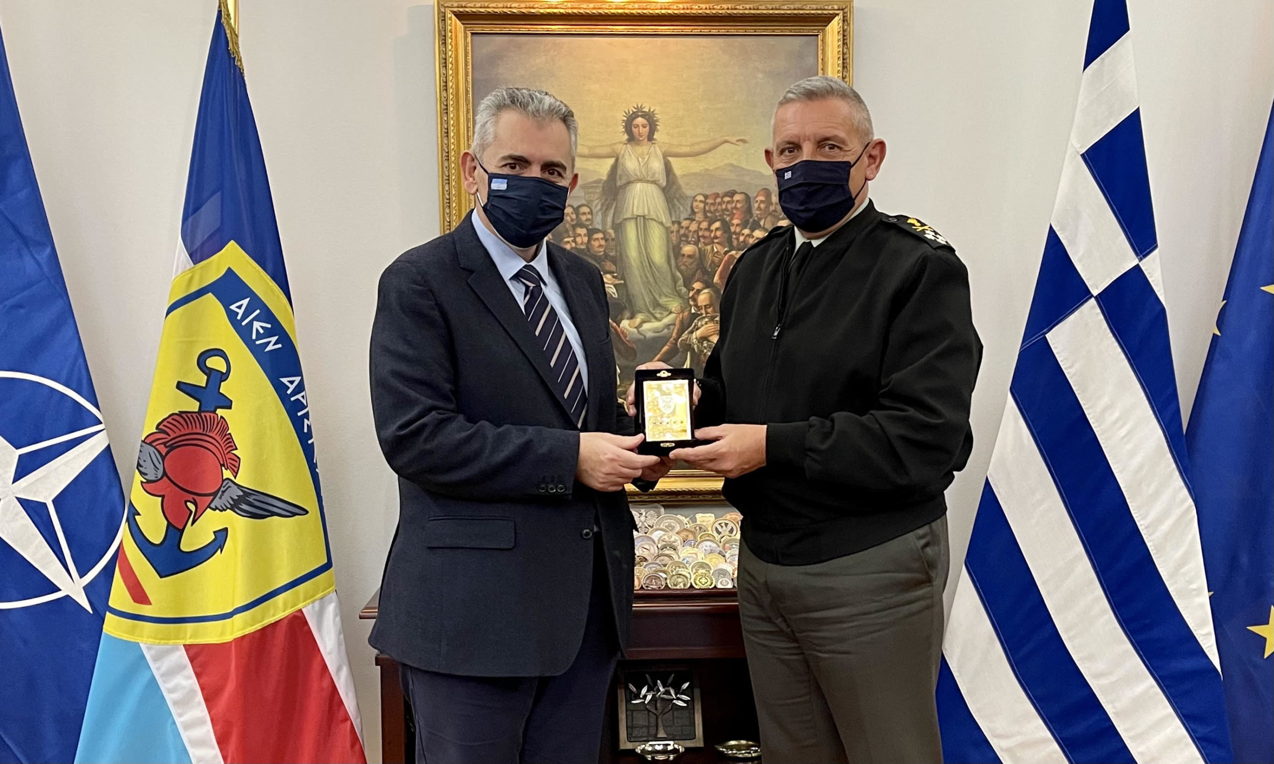 Μάξιμος Χαρακόπουλος με αρχηγό ΓΕΕΘΑ: Αναβάθμιση ενόπλων δυνάμεων και ...