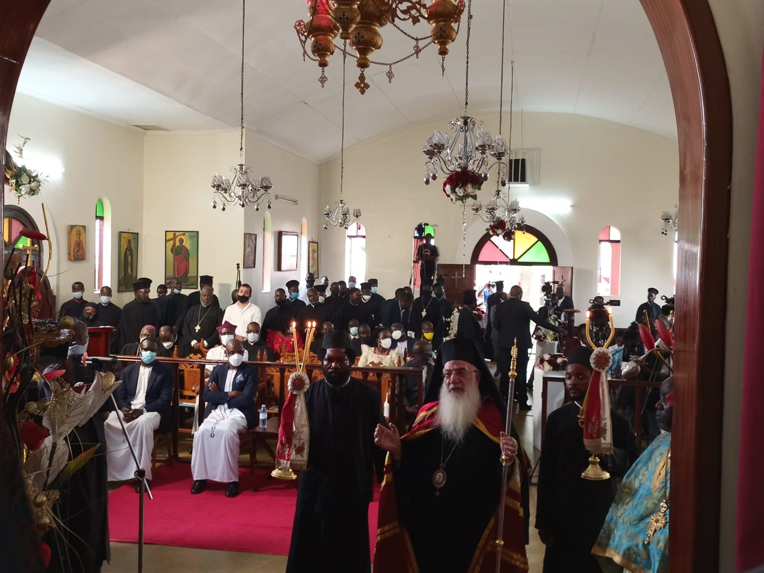 Η ενθρόνιση του νέου Μητροπολίτη Καμπάλας Ιερωνύμου (βίντεο ...