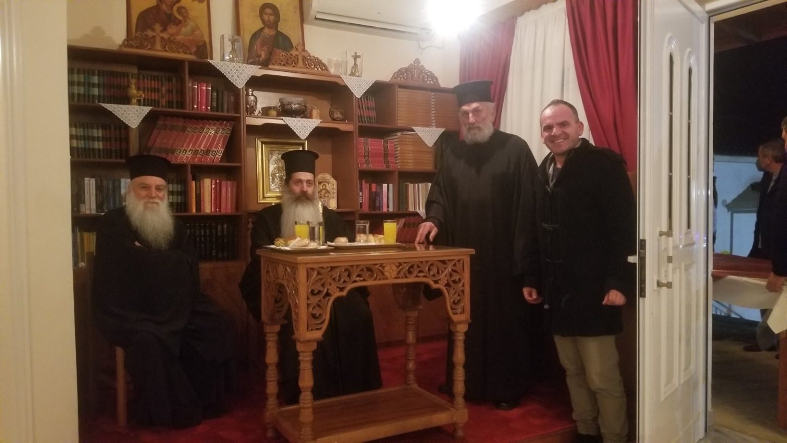 Για 5η φορά επισκέφθηκε το Καστρί ο Μητροπολίτης Φθιώτιδος - Ορθοδοξία ...