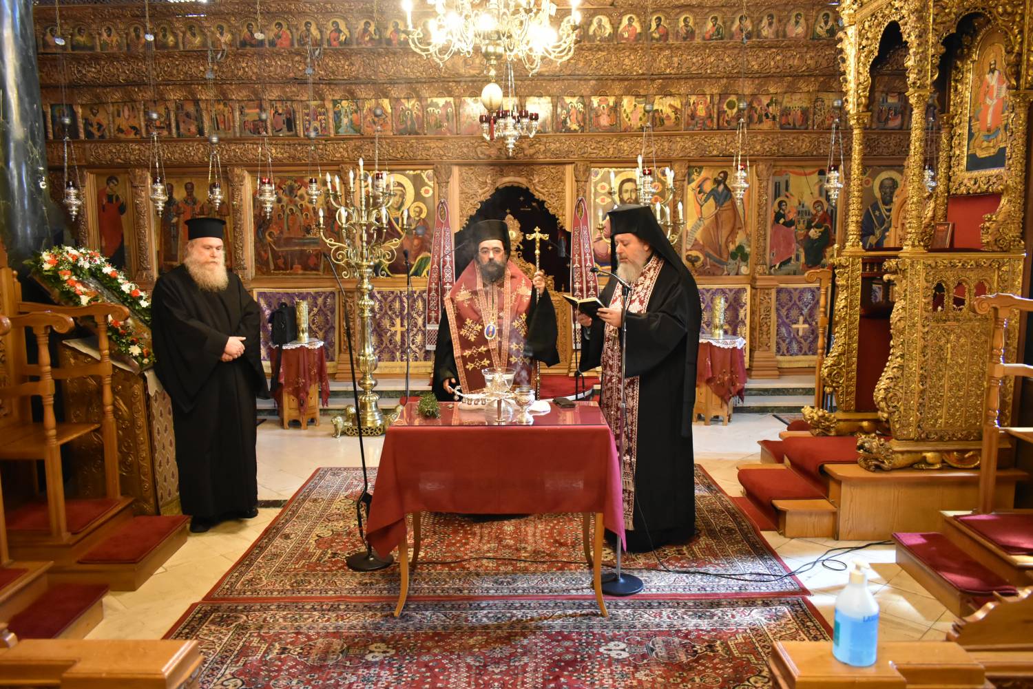 Ο Καστορίας τέλεσε την Ακολουθία του Αγιασμού του επιμορφωτικού ...