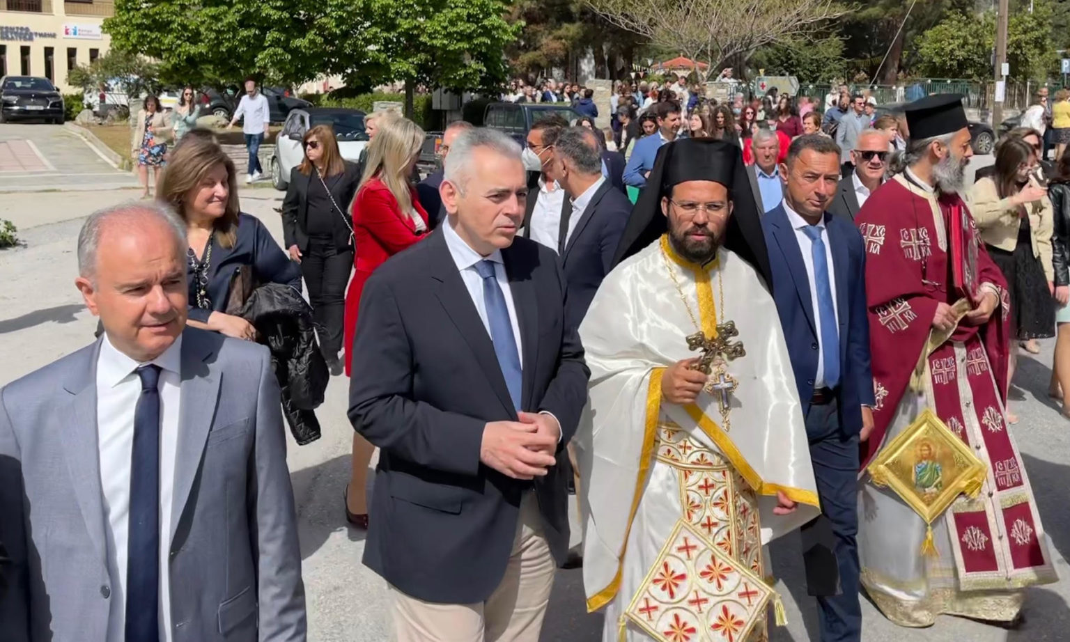 Χαρακόπουλος στους Γόννους: Εντυπωσιακή η έφιππη περιφορά της εικόνας ...