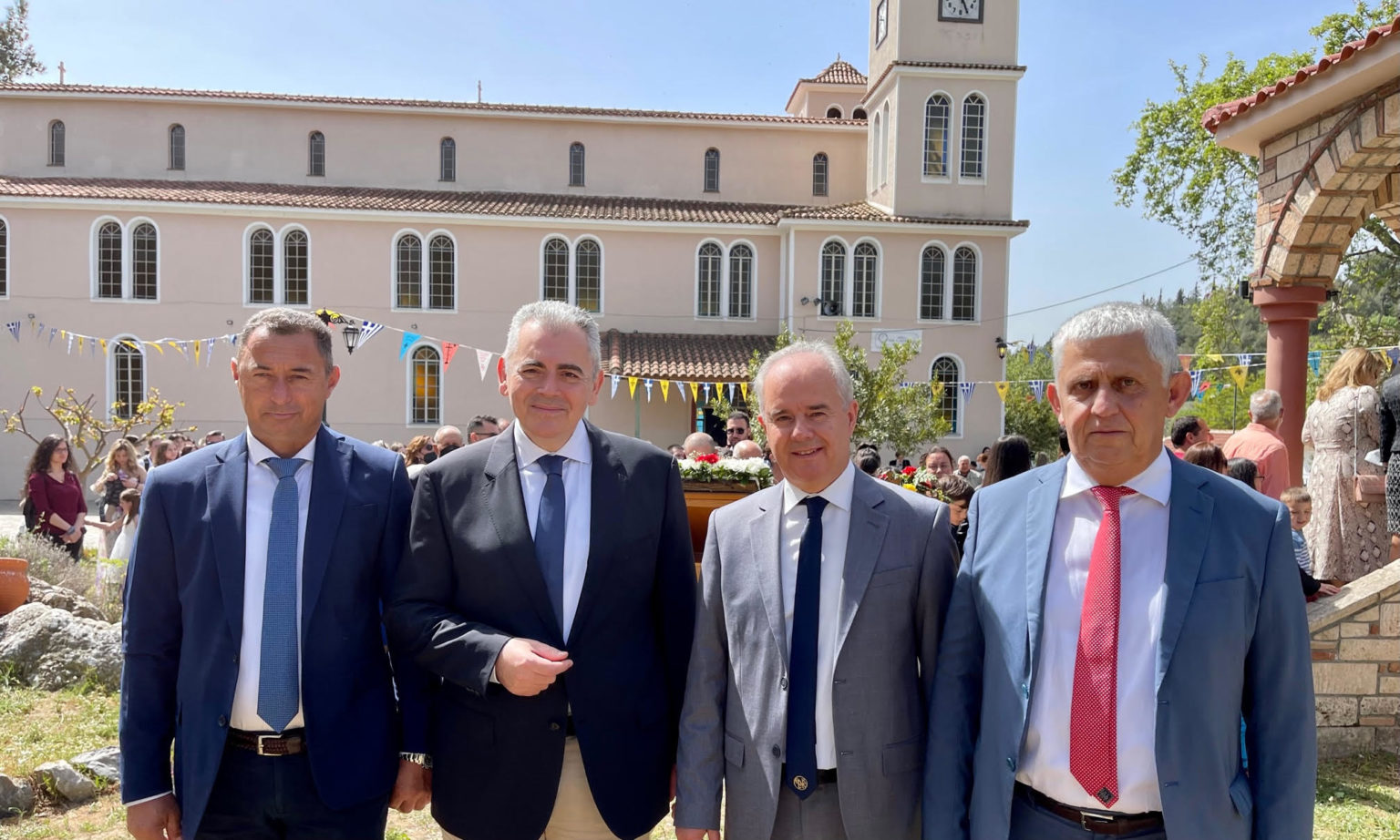 Χαρακόπουλος στους Γόννους: Εντυπωσιακή η έφιππη περιφορά της εικόνας ...
