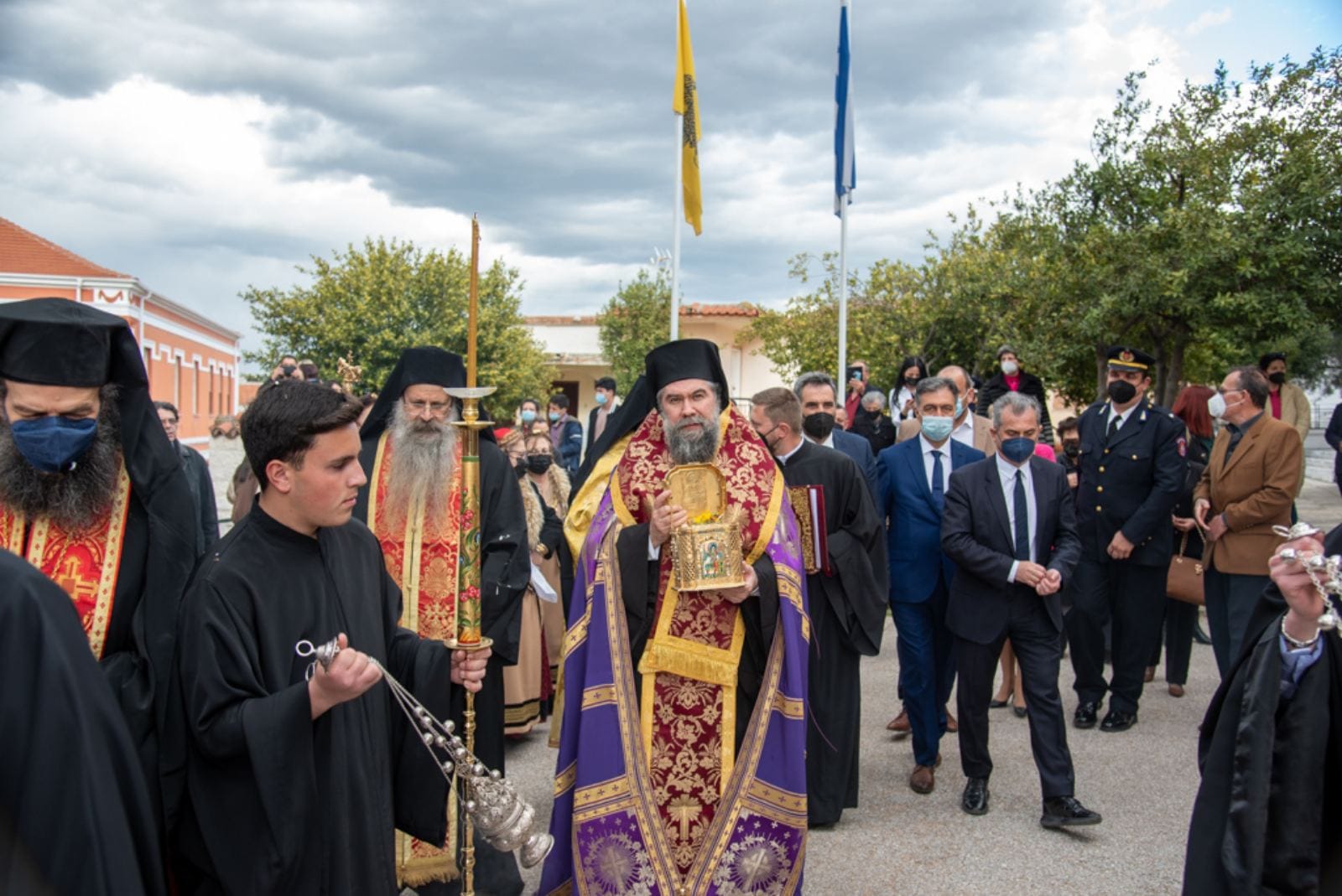 Η Νιγρίτα υποδέχθηκε την Τιμία Κάρα του Αγίου Γεωργίου - Ορθοδοξία News ...
