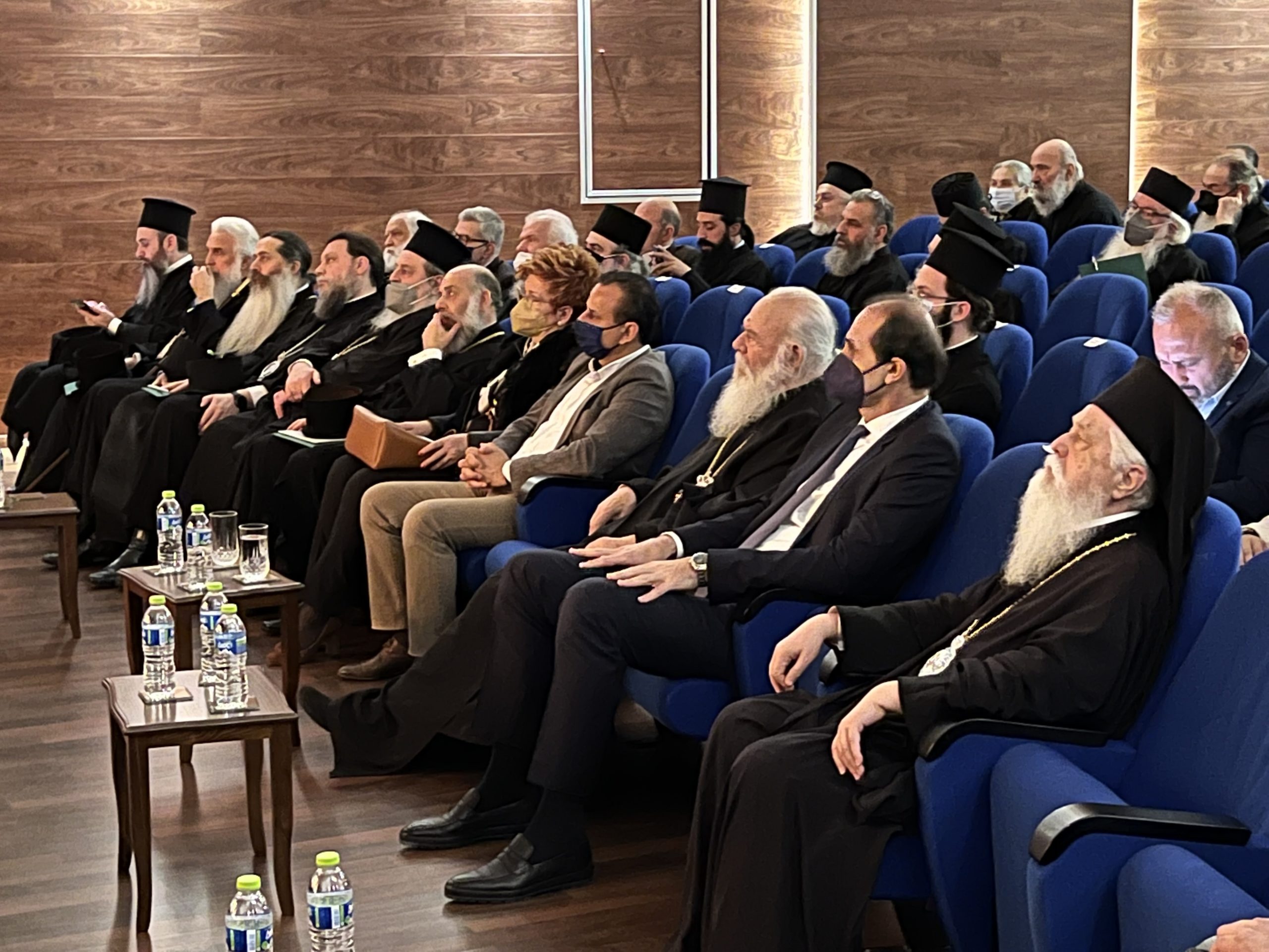 Νάουσα: O Αρχιεπίσκοπος στο Συνέδριο «Οι Άγιοι Νεομάρτυρες και η εθνική ...
