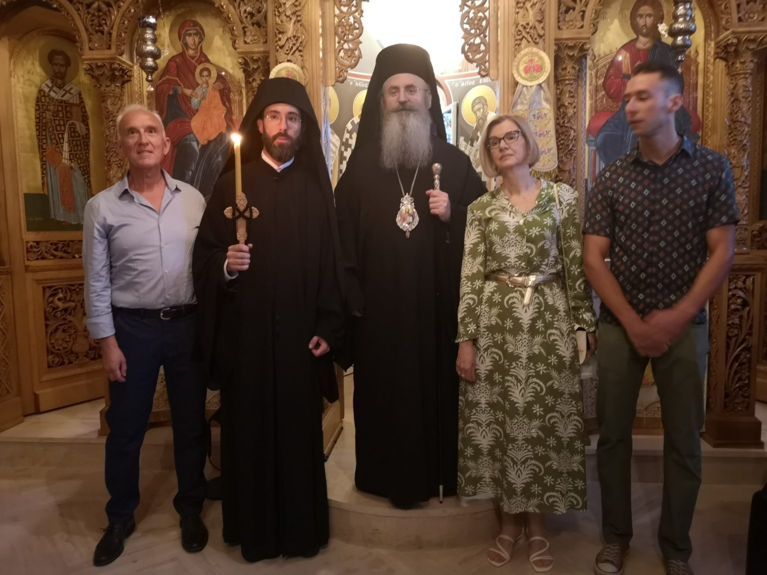 Κουρά μοναχού από τον Μητροπολίτη Περιστερίου - Ορθοδοξία News Agency