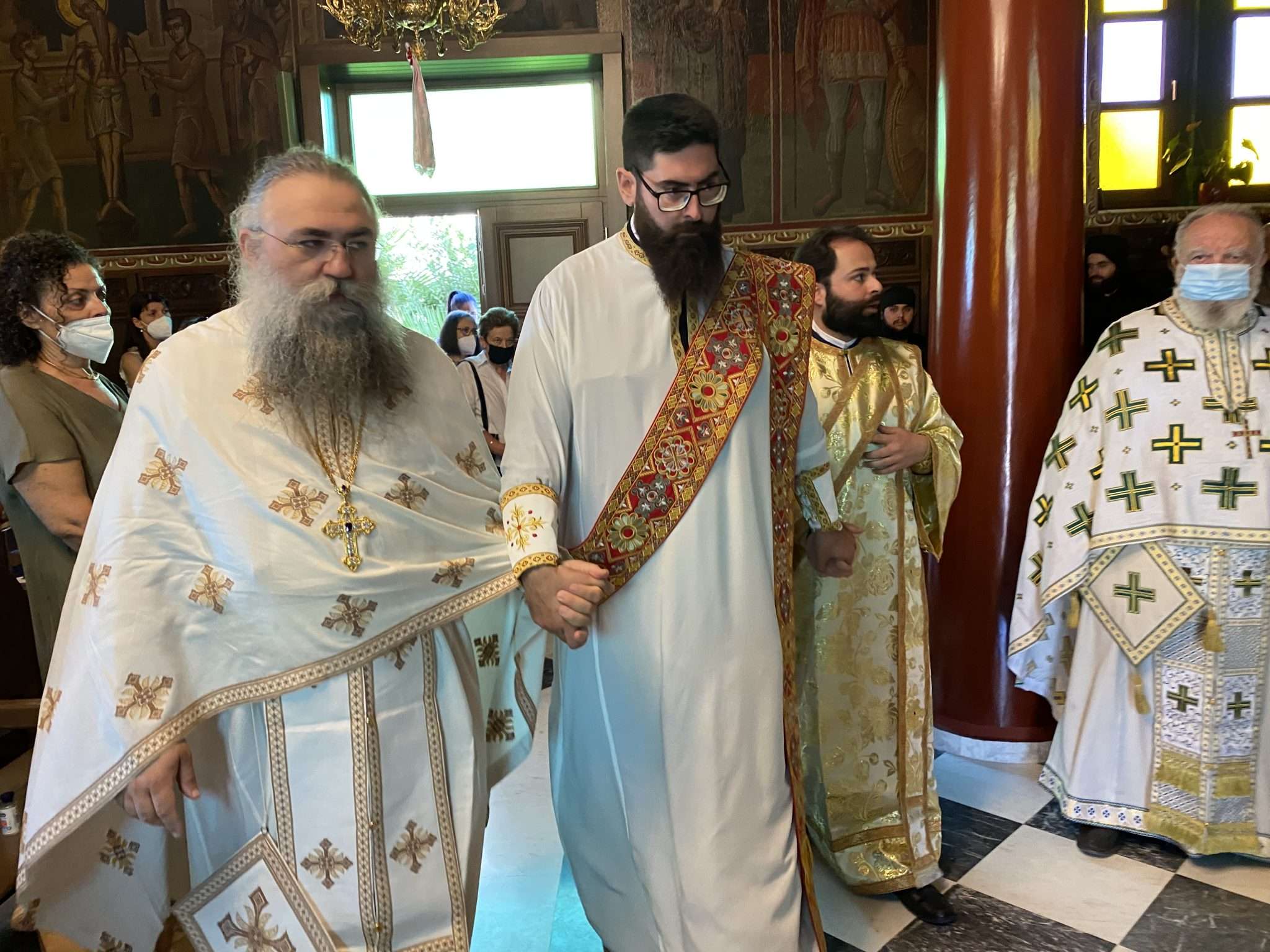 Χειροτονία Πρεσβυτέρου στην Ιερά Μητρόπολη Κυδωνίας και Αποκορώνου ...