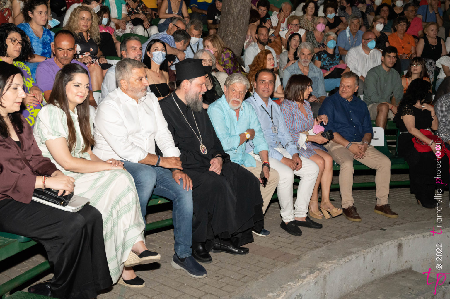 Με μεγάλη επιτυχία η πρεμιέρα της παράστασης «Φιλιώ Χαϊδεμένου» στη Ν ...