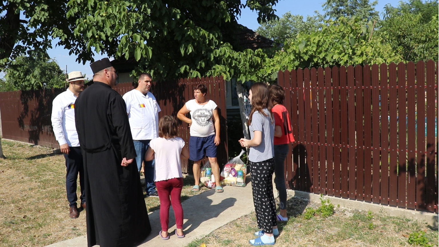 „Ajutor pentru elevi”: A fost oferit sprijin pentru familii ai căror ...