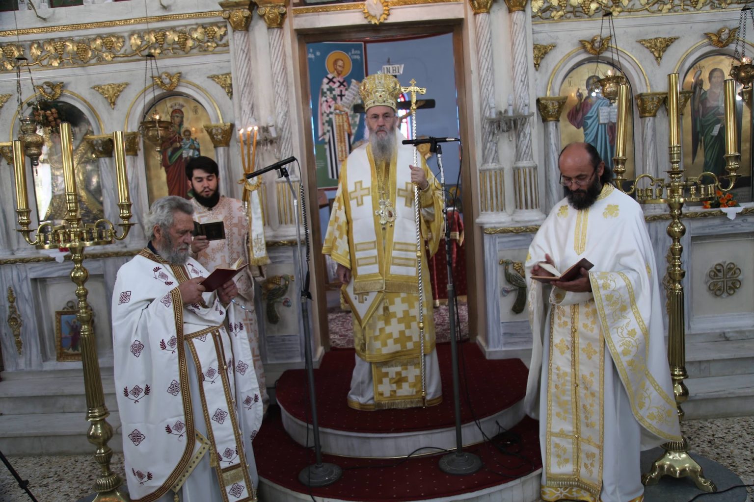 Ο Μητροπολίτης Ναυπάκτου για τον π. Ανδρέα Χασαπογιάννη στην Αφροξυλιά ...