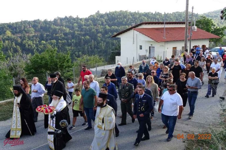Η Ανατολή Αγιάς υποδέχτηκε ιερό λείψανο του Αγίου Καλλίνικου Εδέσσης ...