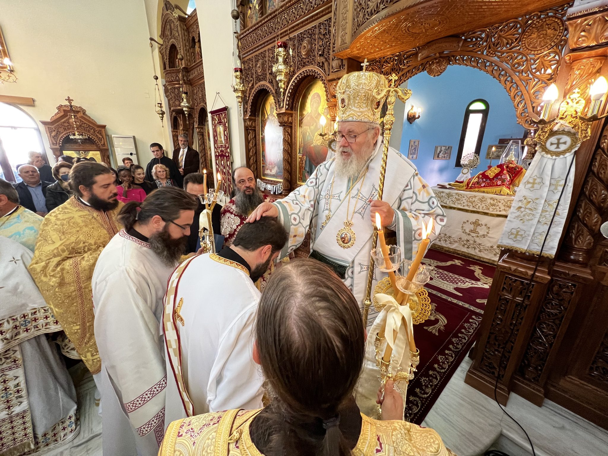 Εις Πρεσβύτερον Χειροτονία Αρχιδιακόνου στη Μητρόπολη Κυδωνίας και ...