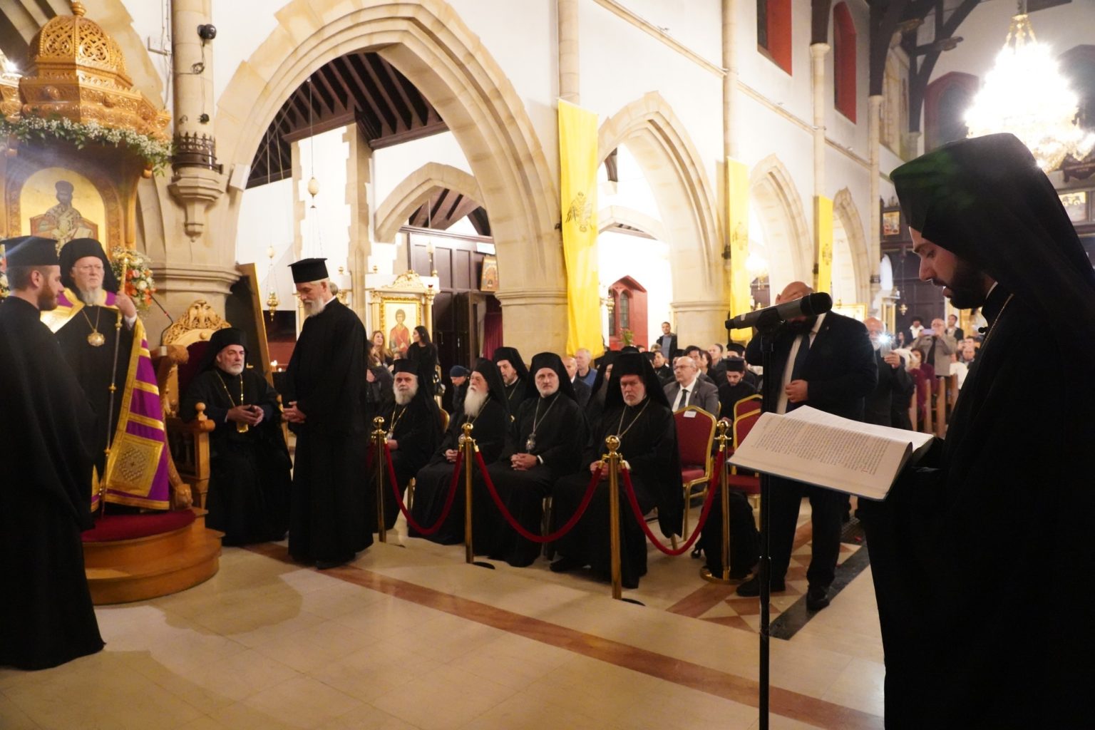 Ο Οικουμενικός Πατριάρχης χοροστάτησε στον Εσπερινό του Αγίου Δημητρίου ...