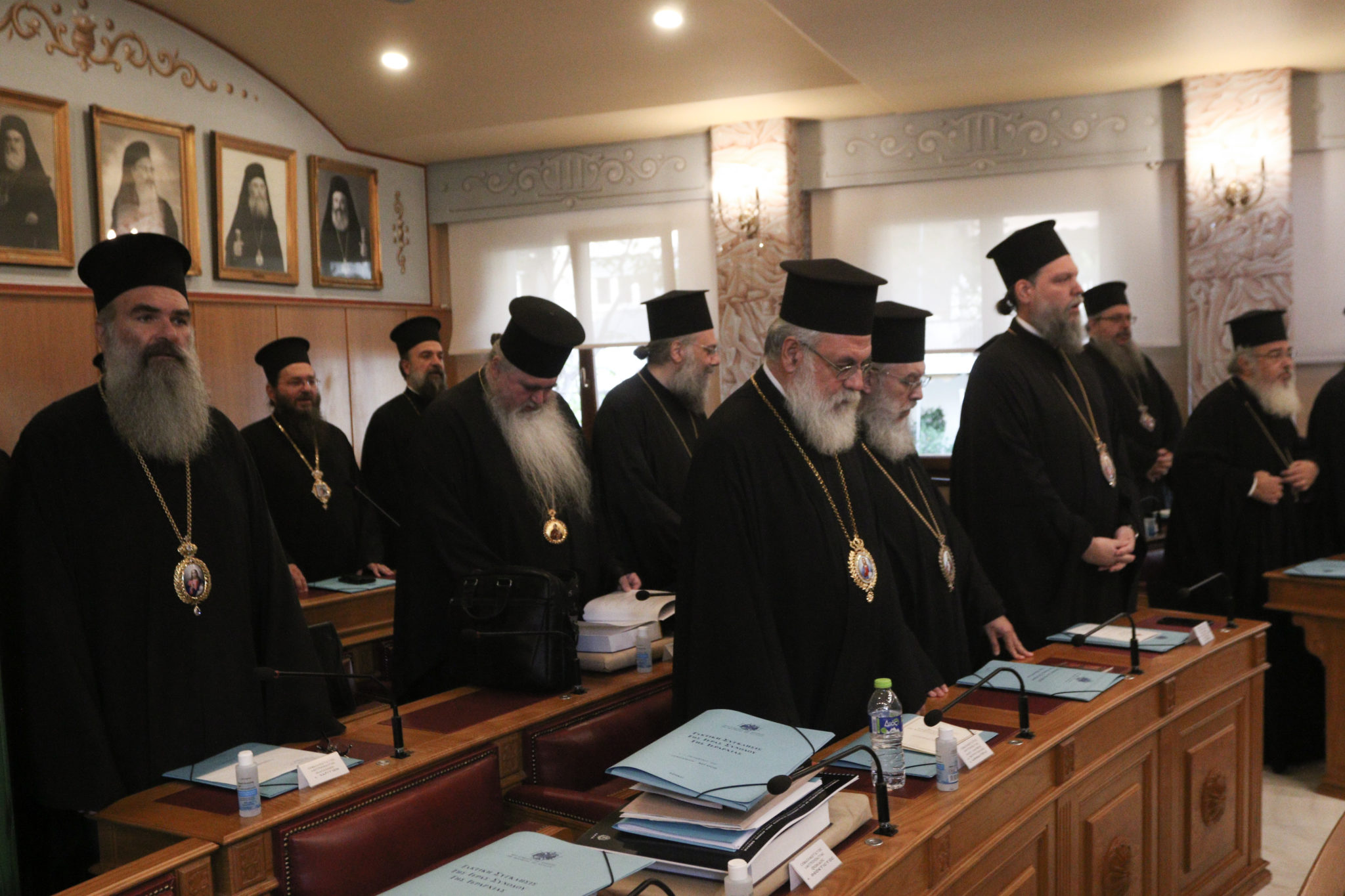 Φωτογραφίες από την έναρξη των εργασιών της Ιεραρχίας - Ορθοδοξία News ...