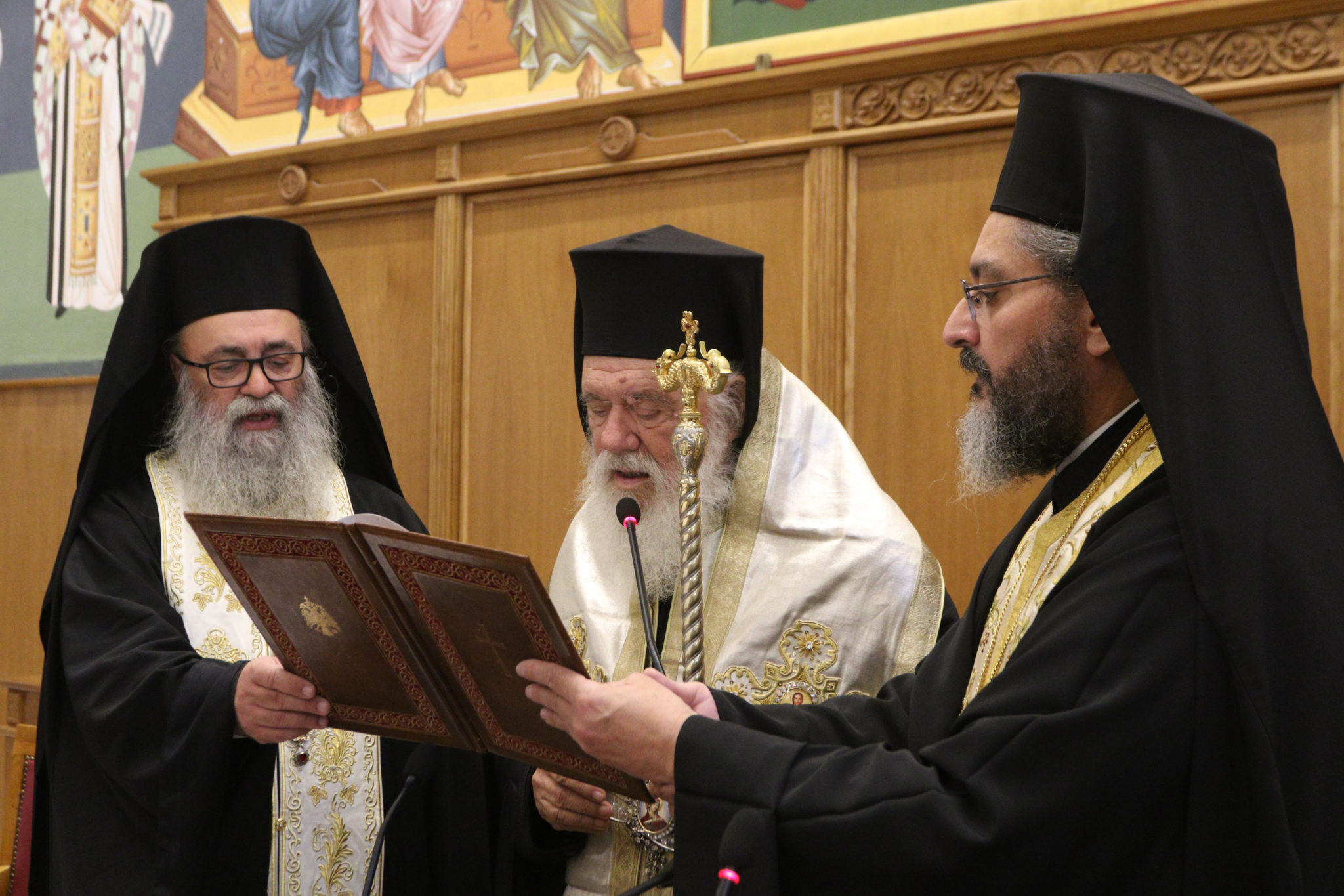 Ξεκίνησαν οι Τακτικές εργασίες της Ιεραρχίας της Ιεράς Συνόδου της ...