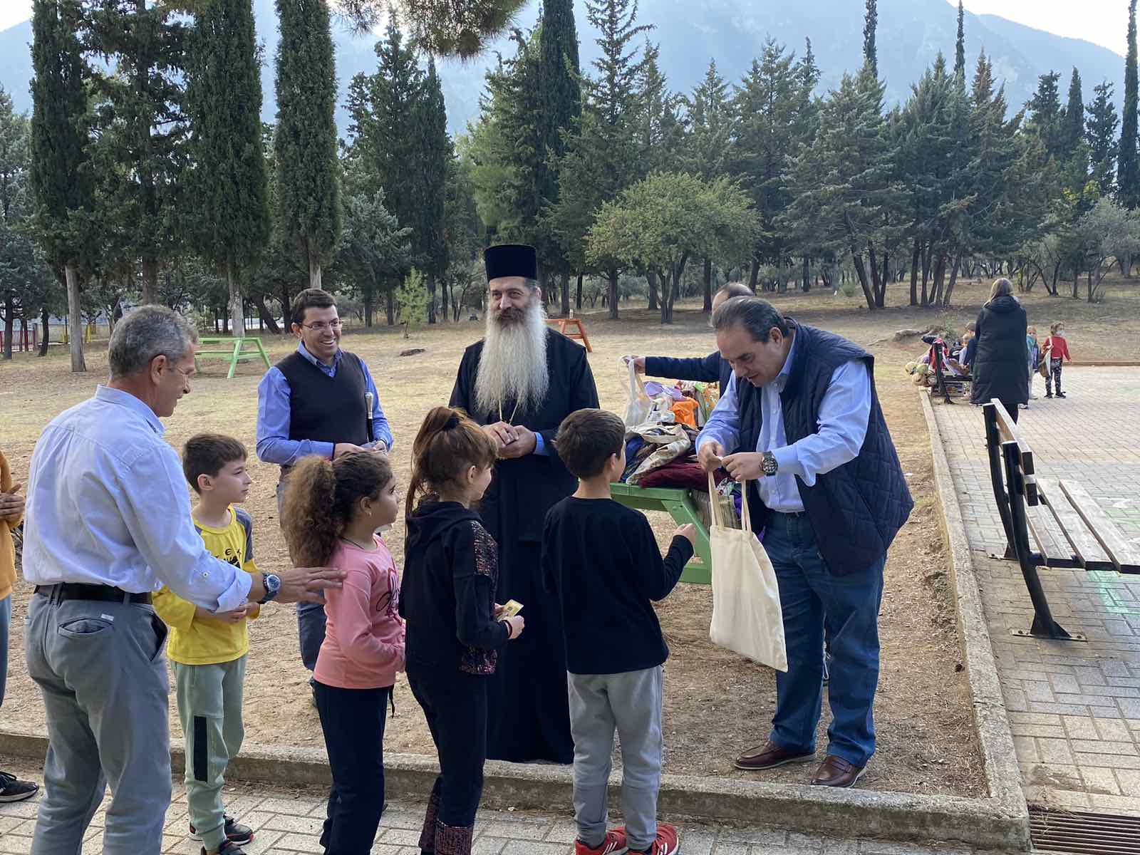 «ΑΠΟΣΤΟΛΗ» και Ι.Μ. Φθιώτιδος κοντά σε παιδιά και ευάλωτες οικογένειες ...
