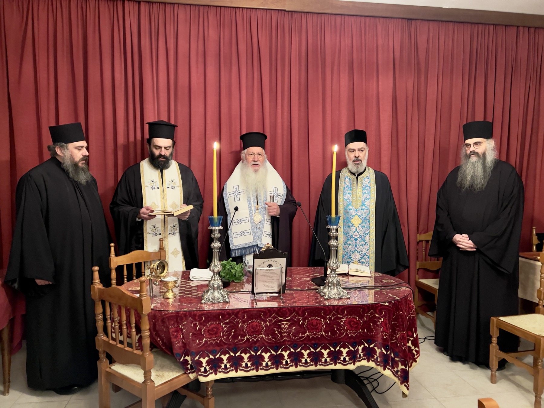 Ο Μητροπολίτης Θηβών στην έναρξη της Σχολής Γονέων του Ιερού Ναού Αγίου ...