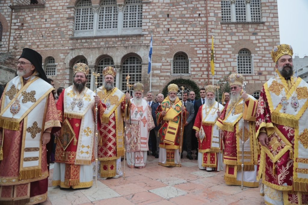 Procesiune cu moaștele Sf. Mc. Dimitrie şi Icoana Maicii Domnului ...